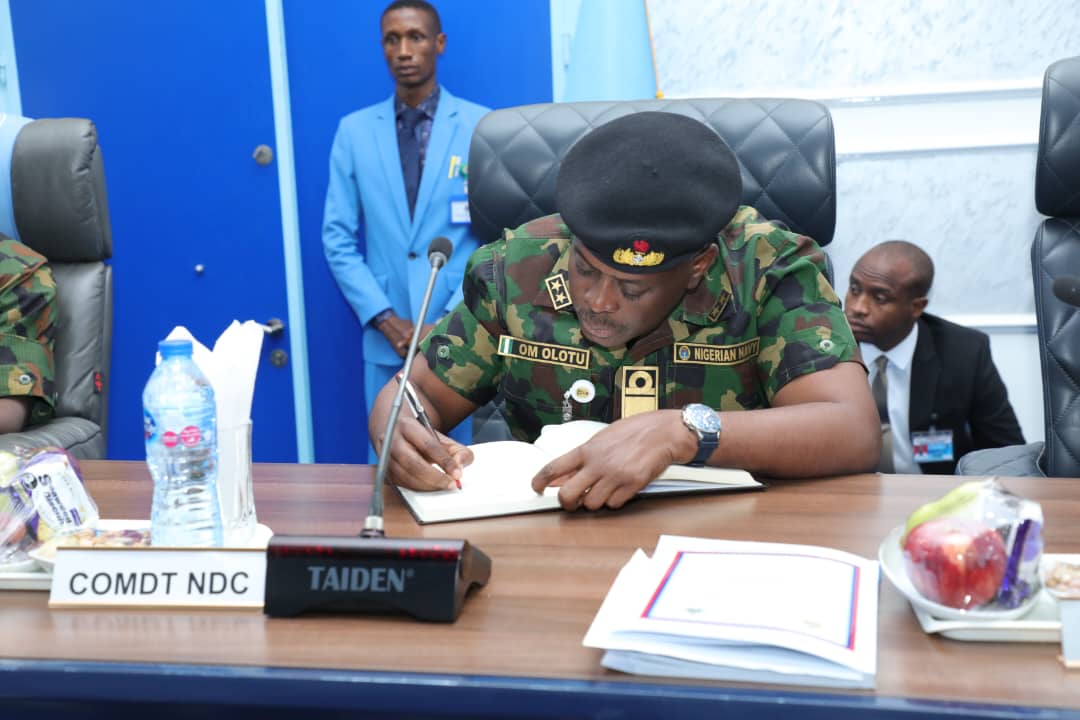 NDC Commandant Led Nigeria Airforce Participants of NDC Course 31 for ...