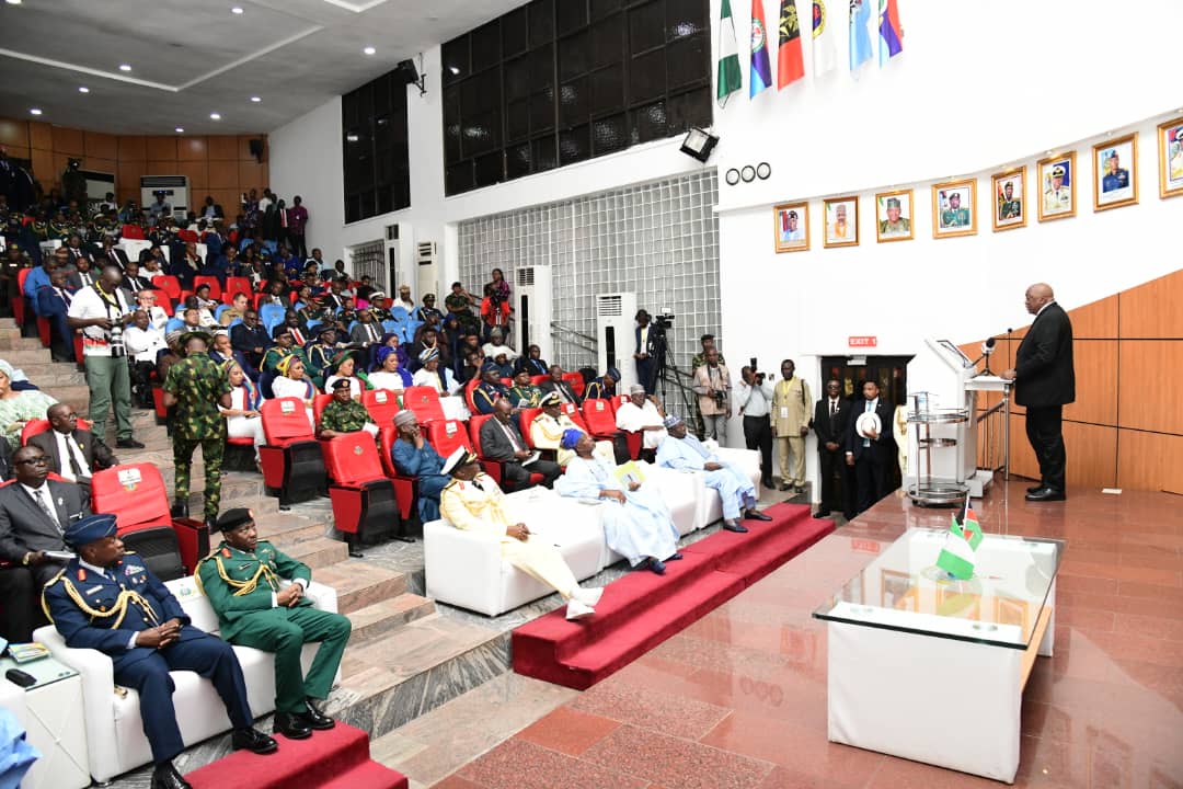 Former President of Kenya Delivers Inaugural Lecture for Course 33 ...